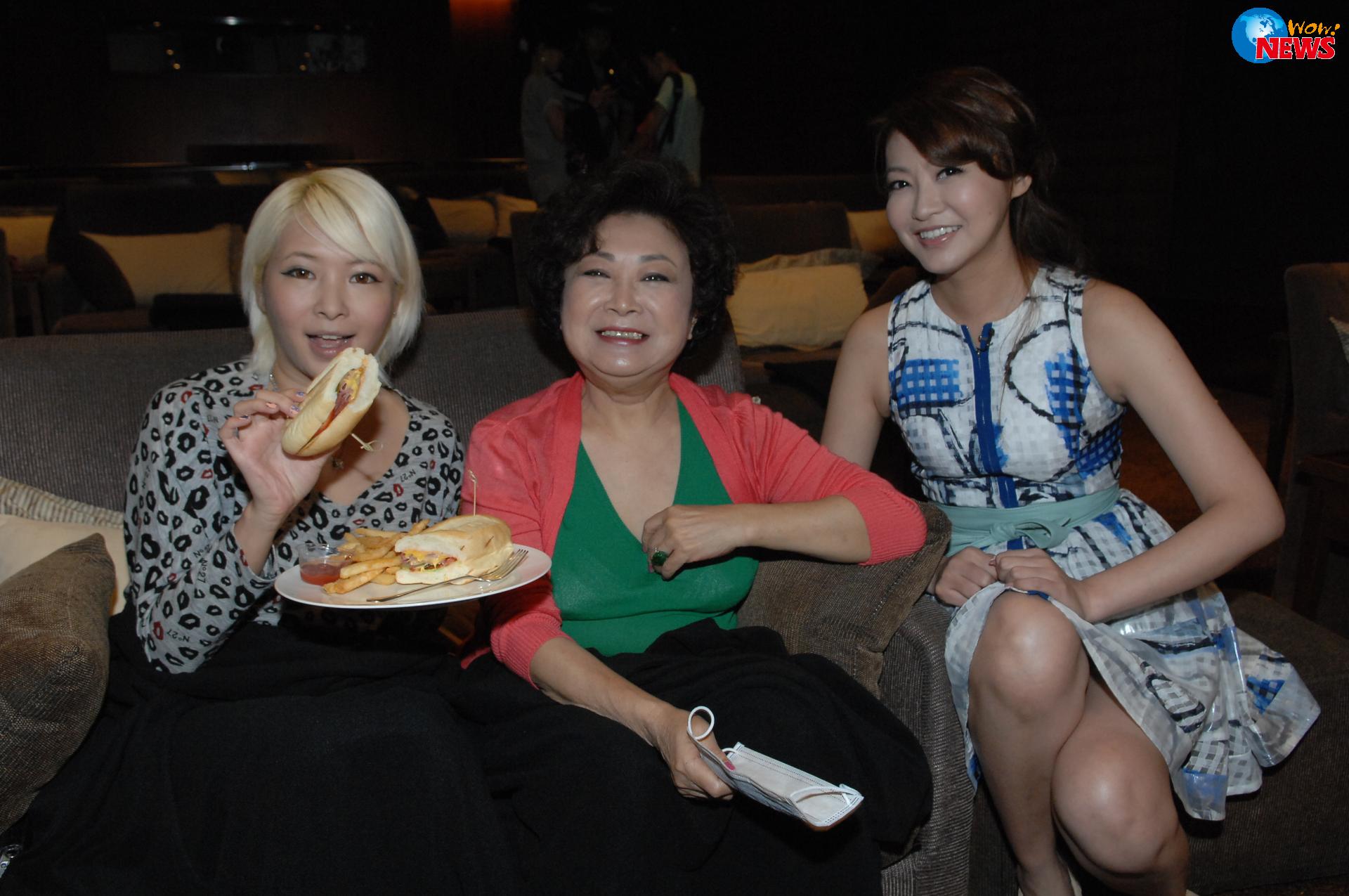 Wow!NEWS新聞網 - Makiyo不把Ma媽當「病人」看 媽媽趁機抱怨女兒愛使喚她